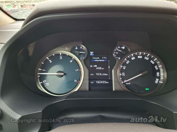 Melns Toyota Land Cruiser 2019 Tallina, ar dzinēja tilpumu 2.80 L un nobraukumu 163 tūkst. km par 45000 €, foto 6 vietnē AUTOMOTO.COM.LV