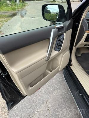 Melns Toyota Land Cruiser 2022 Rīga, ar dzinēja tilpumu 2.80 L un nobraukumu 50 tūkst. km par 52500 €, foto 7 vietnē AUTOMOTO.COM.LV