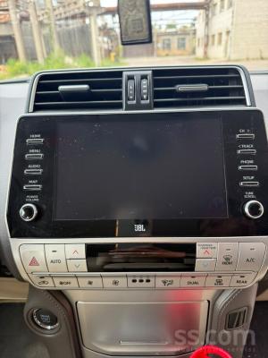 Melns Toyota Land Cruiser 2022 Rīga, ar dzinēja tilpumu 2.80 L un nobraukumu 50 tūkst. km par 52500 €, foto 12 vietnē AUTOMOTO.COM.LV