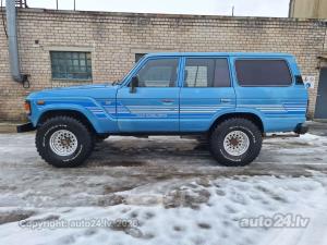 Blue Toyota Land Cruiser 1984 in Tallinn, with an engine capacity of 4.00 L and mileage of 429 thousand km for 12500 €, photo 2 on AUTOMOTO.COM.LV