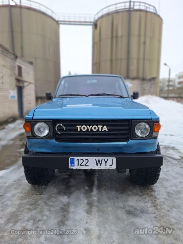 Zils Toyota Land Cruiser 1984 Tallina, ar dzinēja tilpumu 4.00 L un nobraukumu 429 tūkst. km par 12500 €, foto 3 vietnē AUTOMOTO.COM.LV