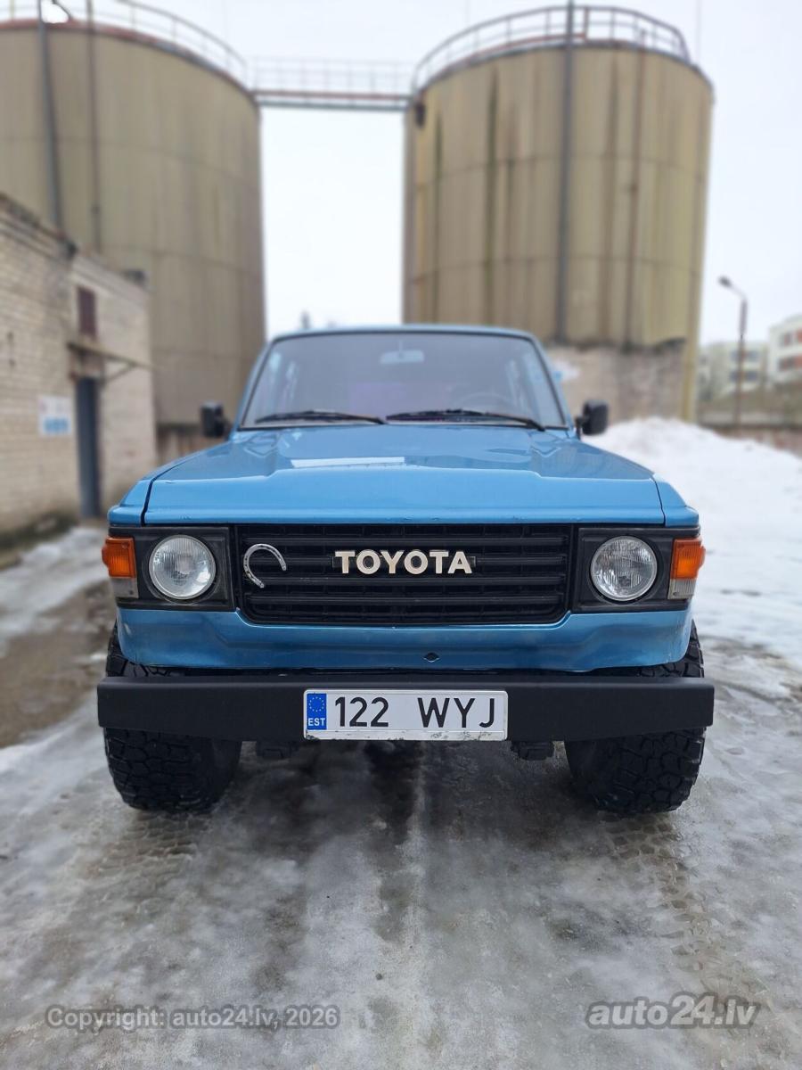 Blue Toyota Land Cruiser 1984 in Tallinn, with an engine capacity of 4.00 L and mileage of 429 thousand km for 12500 €, photo 3 on AUTOMOTO.COM.LV