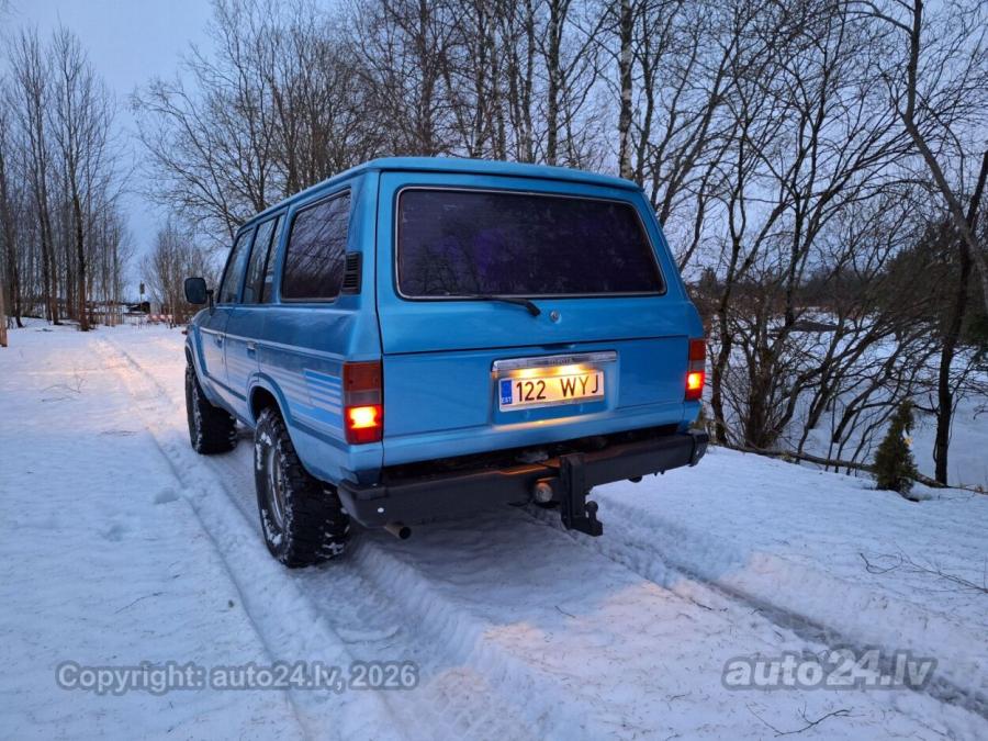 Blue Toyota Land Cruiser 1984 in Tallinn, with an engine capacity of 4.00 L and mileage of 429 thousand km for 12500 €, photo 30 on AUTOMOTO.COM.LV