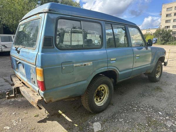 Zils Toyota Land Cruiser 1984 Rīga, ar dzinēja tilpumu 3.98 L un nobraukumu 478 tūkst. km par 5900 €, foto 7 vietnē AUTOMOTO.COM.LV