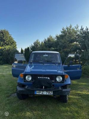 Blue Toyota Land Cruiser 1988 in Klaipeda, with an engine capacity of 4.00 L and mileage of 173 thousand km for 11000 €, photo 4 on AUTOMOTO.COM.LV