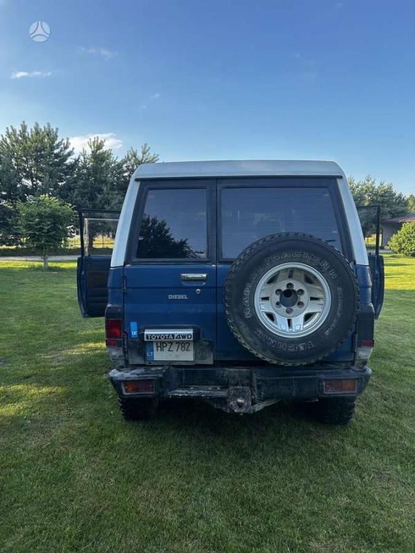 Blue Toyota Land Cruiser 1988 in Klaipeda, with an engine capacity of 4.00 L and mileage of 173 thousand km for 11000 €, photo 5 on AUTOMOTO.COM.LV