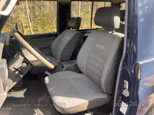 Blue Toyota Land Cruiser 1993 in Saue, with an engine capacity of 2.40 L and mileage of 180 thousand km for 15500 €, photo 21 on AUTOMOTO.COM.LV