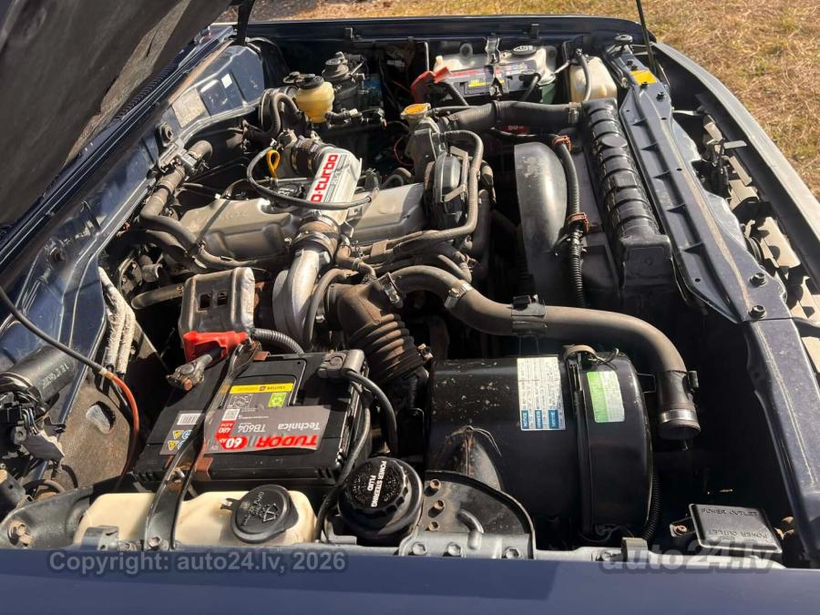 Blue Toyota Land Cruiser 1993 in Saue, with an engine capacity of 2.40 L and mileage of 180 thousand km for 15500 €, photo 24 on AUTOMOTO.COM.LV