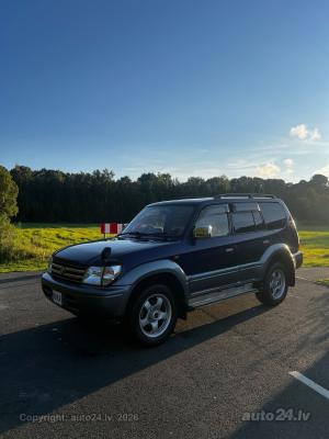 Zils Toyota Land Cruiser 1996 Tallina, ar dzinēja tilpumu 3.00 L un nobraukumu 160 tūkst. km par 5999 €, foto 1 vietnē AUTOMOTO.COM.LV