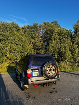 Zils Toyota Land Cruiser 1996 Tallina, ar dzinēja tilpumu 3.00 L un nobraukumu 160 tūkst. km par 5999 €, foto 6 vietnē AUTOMOTO.COM.LV