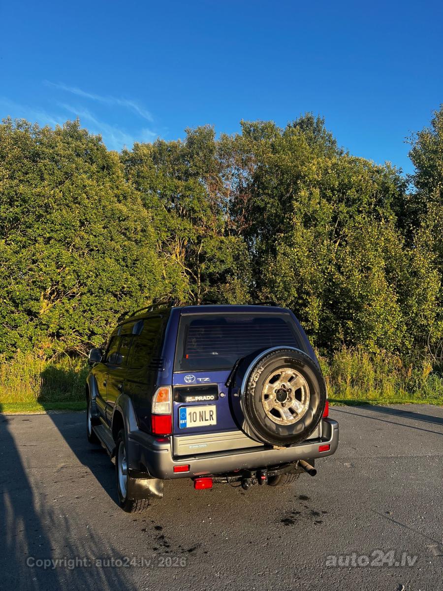 Zils Toyota Land Cruiser 1996 Tallina, ar dzinēja tilpumu 3.00 L un nobraukumu 160 tūkst. km par 5999 €, foto 6 vietnē AUTOMOTO.COM.LV