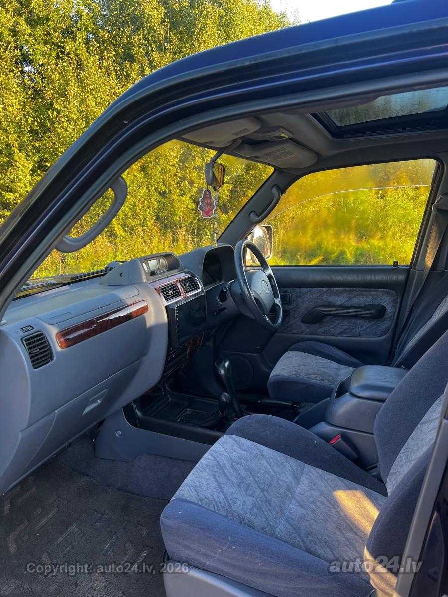 Zils Toyota Land Cruiser 1996 Tallina, ar dzinēja tilpumu 3.00 L un nobraukumu 160 tūkst. km par 5999 €, foto 10 vietnē AUTOMOTO.COM.LV