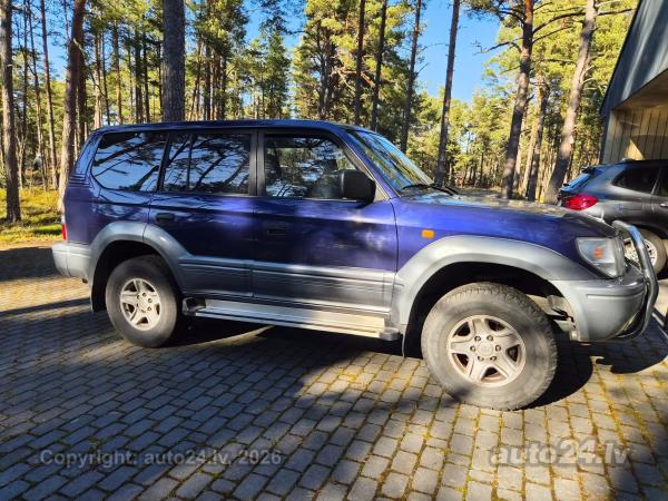 Blue Toyota Land Cruiser 1998 in Tallinn, with an engine capacity of 3.00 L and mileage of 295 thousand km for 6599 €, photo 6 on AUTOMOTO.COM.LV