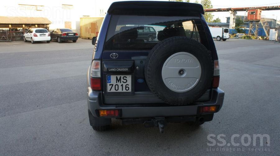 Zils Toyota Land Cruiser 1999 Rīga, ar dzinēja tilpumu 3.00 L un nobraukumu 349 tūkst. km par 7000 €, foto 5 vietnē AUTOMOTO.COM.LV