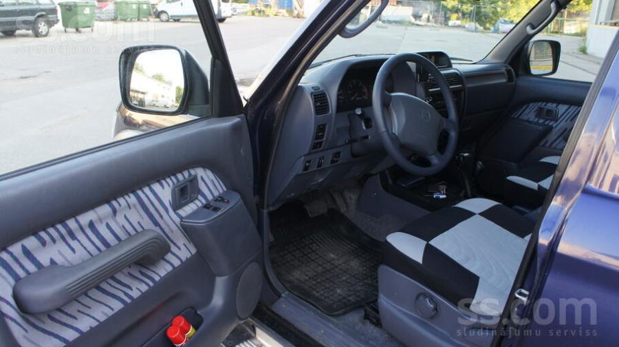 Zils Toyota Land Cruiser 1999 Rīga, ar dzinēja tilpumu 3.00 L un nobraukumu 349 tūkst. km par 7000 €, foto 6 vietnē AUTOMOTO.COM.LV