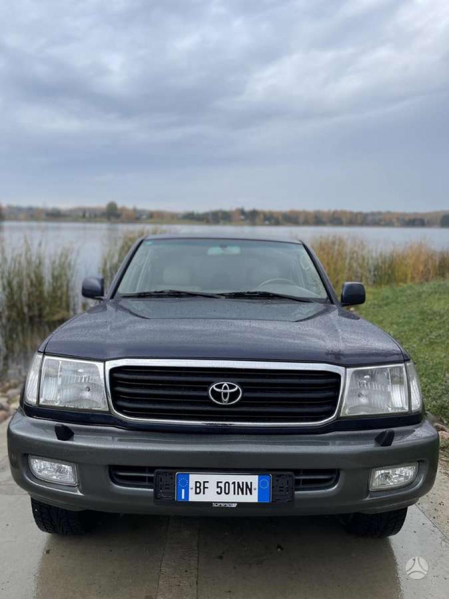 Blue Toyota Land Cruiser 2000 in Utena, with an engine capacity of 4.16 L and mileage of 440 thousand km for 15350 €, photo 25 on AUTOMOTO.COM.LV