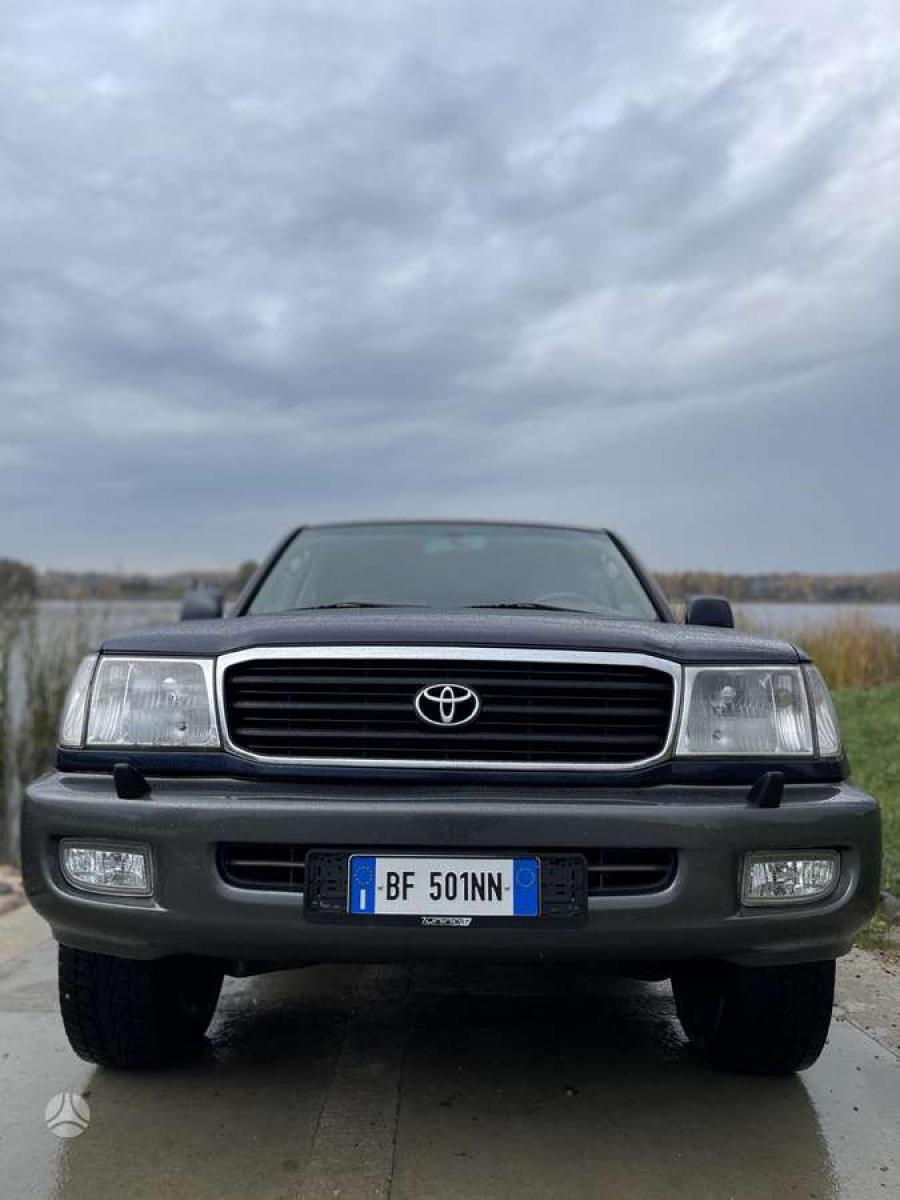 Blue Toyota Land Cruiser 2000 in Utena, with an engine capacity of 4.16 L and mileage of 440 thousand km for 15350 €, photo 26 on AUTOMOTO.COM.LV
