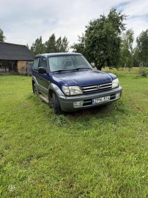 Zils Toyota Land Cruiser 2000 Molėtai, ar dzinēja tilpumu 2.98 L un nobraukumu 152 tūkst. km par 3900 €, foto  vietnē AUTOMOTO.COM.LV