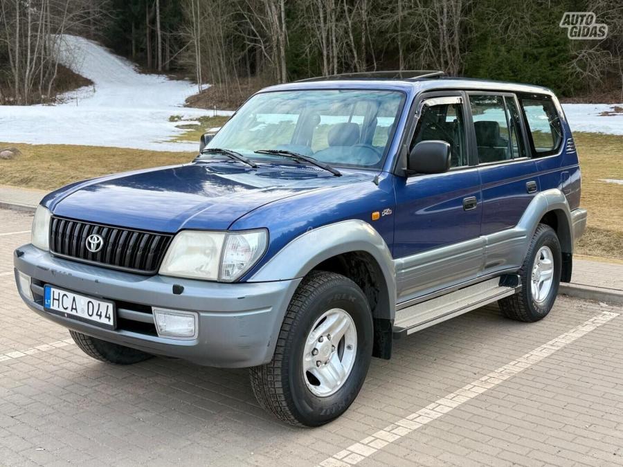 Blue Toyota Land Cruiser 2002 in Ukmerge, with an engine capacity of 3.00 L and mileage of 339 thousand km for 8300 €, photo 1 on AUTOMOTO.COM.LV