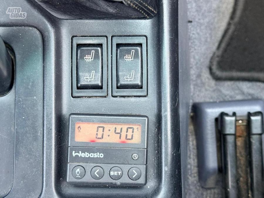 Blue Toyota Land Cruiser 2002 in Ukmerge, with an engine capacity of 3.00 L and mileage of 339 thousand km for 8300 €, photo 21 on AUTOMOTO.COM.LV