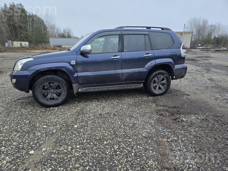 Zils Toyota Land Cruiser 2003 Valka, ar dzinēja tilpumu 3.00 L un nobraukumu 335 tūkst. km par 6100 €, foto 6 vietnē AUTOMOTO.COM.LV