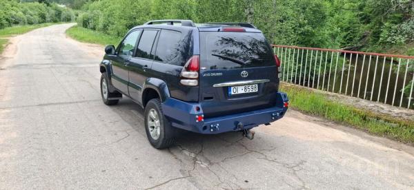 Zils Toyota Land Cruiser 2003 Madona, ar dzinēja tilpumu 3.00 L un nobraukumu 398 tūkst. km par 20000 €, foto 5 vietnē AUTOMOTO.COM.LV