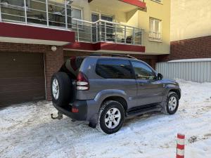 Zils Toyota Land Cruiser 2004 Viļņa, ar dzinēja tilpumu 2.98 L un nobraukumu 364 tūkst. km par 4400 €, foto 5 vietnē AUTOMOTO.COM.LV