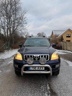 Zils Toyota Land Cruiser 2006 Tallina, ar dzinēja tilpumu 3.00 L un nobraukumu 440 tūkst. km par 8700 €, foto  vietnē AUTOMOTO.COM.LV