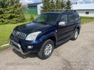 Blue Toyota Land Cruiser 2006 in Parnu, with an engine capacity of 3.00 L and mileage of 398 thousand km for 12000 €, photo 2 on AUTOMOTO.COM.LV