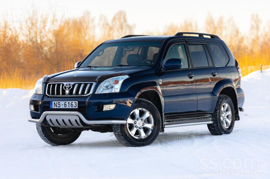 Zils Toyota Land Cruiser 2006 Jelgava, ar dzinēja tilpumu 3.00 L un nobraukumu 368 tūkst. km par 11500 €, foto 2 vietnē AUTOMOTO.COM.LV