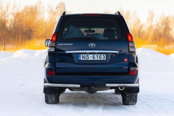 Zils Toyota Land Cruiser 2006 Jelgava, ar dzinēja tilpumu 3.00 L un nobraukumu 368 tūkst. km par 11500 €, foto 6 vietnē AUTOMOTO.COM.LV
