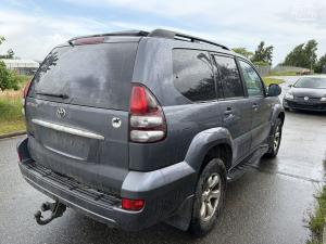 Zils Toyota Land Cruiser 2006 Viļņa, ar dzinēja tilpumu 3.00 L un nobraukumu 325 tūkst. km par 9600 €, foto 5 vietnē AUTOMOTO.COM.LV