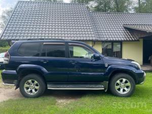 Blue Toyota Land Cruiser 2006 in Madona, with an engine capacity of 3.00 L and mileage of 374 thousand km for 10300 €, photo 4 on AUTOMOTO.COM.LV