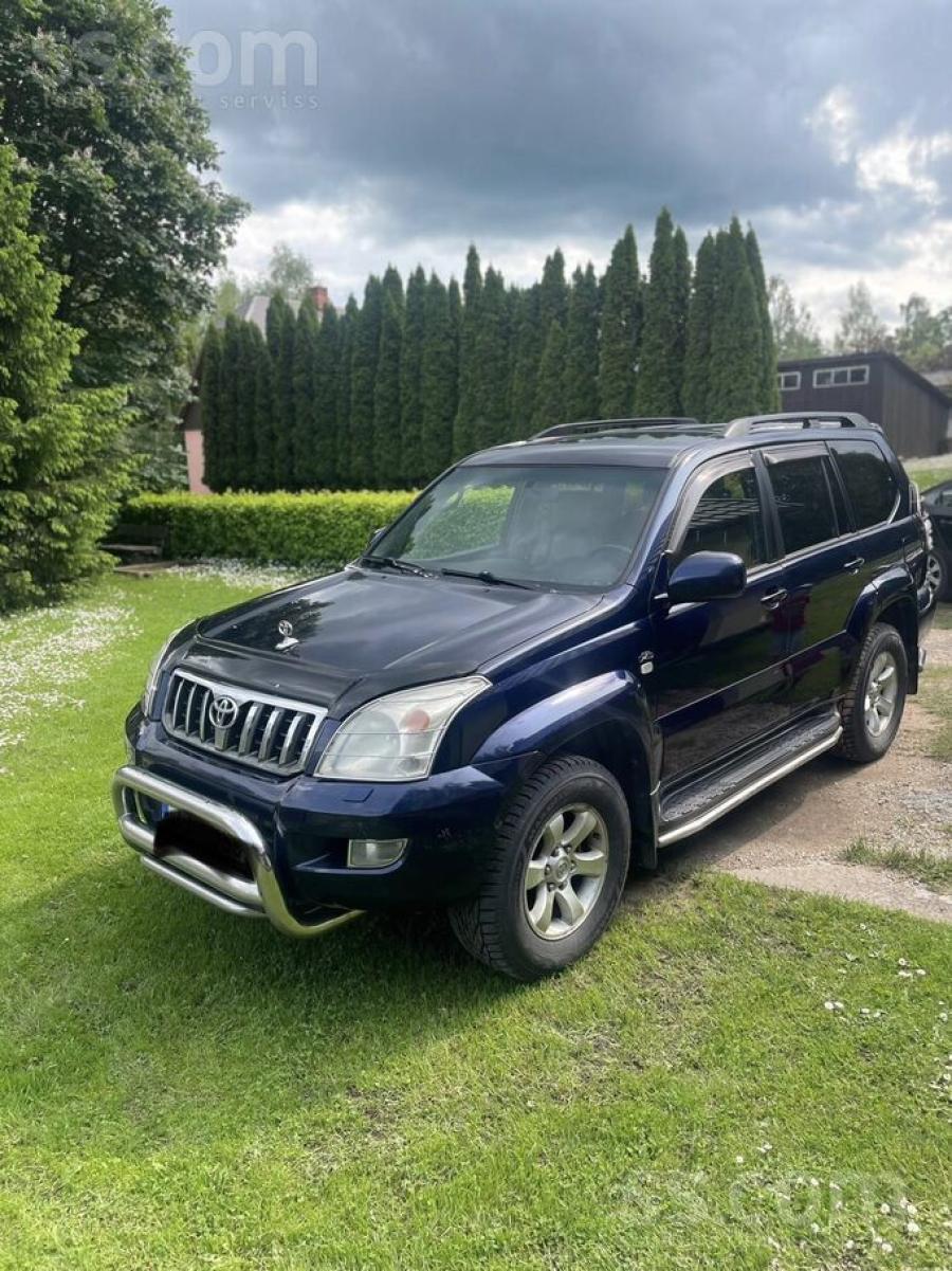 Blue Toyota Land Cruiser 2006 in Madona, with an engine capacity of 3.00 L and mileage of 374 thousand km for 10300 €, photo 6 on AUTOMOTO.COM.LV