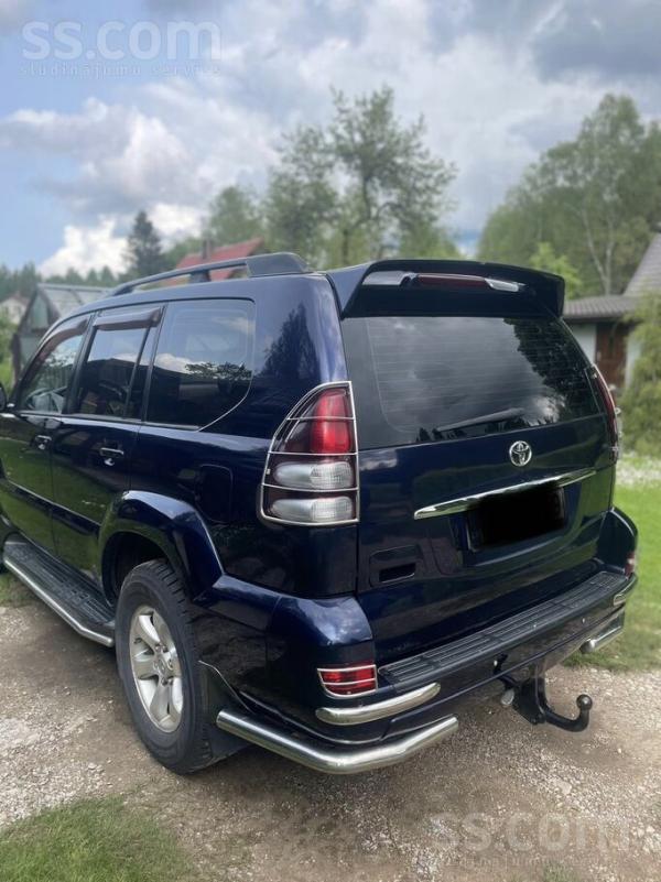 Blue Toyota Land Cruiser 2006 in Madona, with an engine capacity of 3.00 L and mileage of 374 thousand km for 10300 €, photo 11 on AUTOMOTO.COM.LV