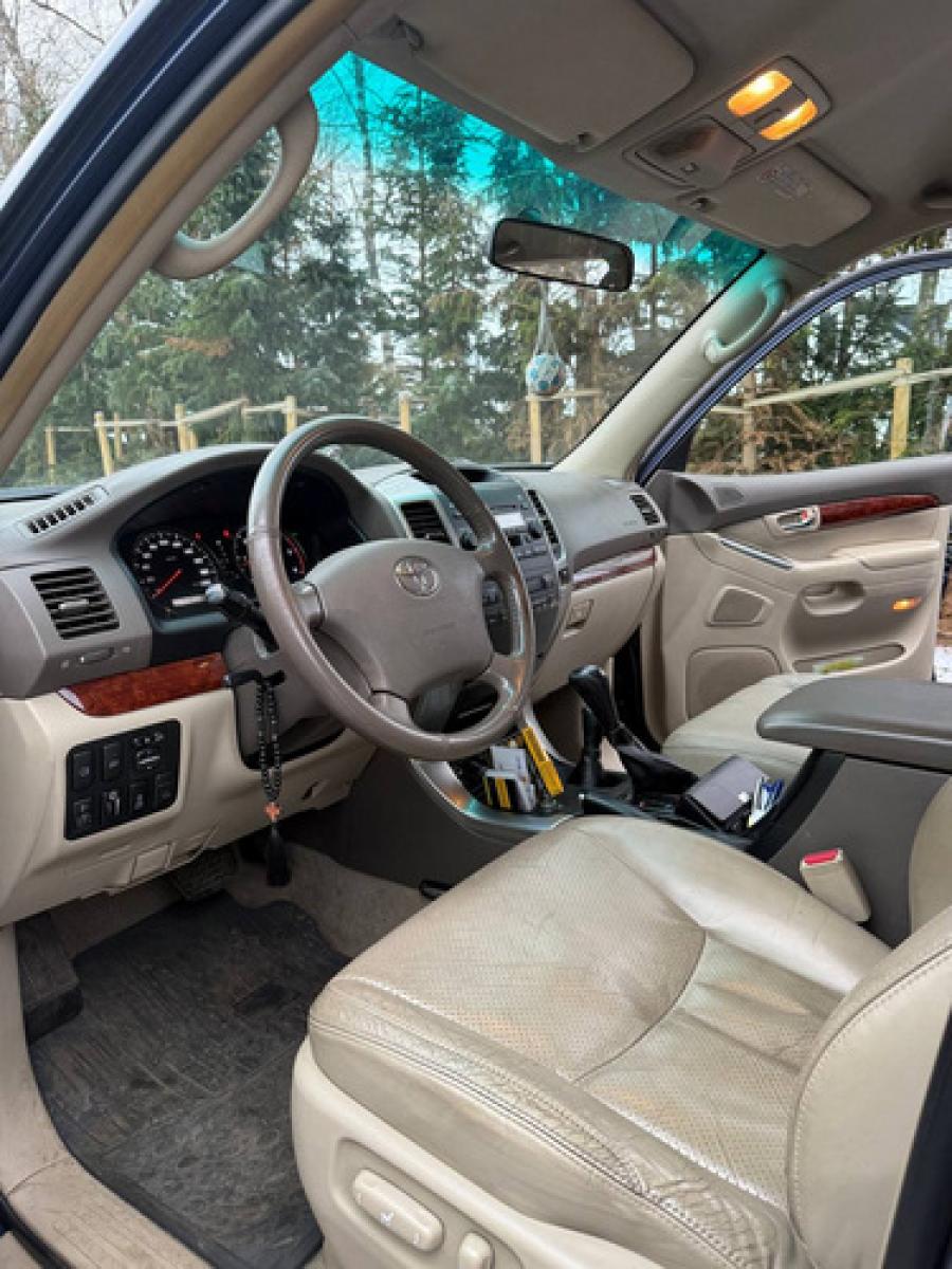 Zils Toyota Land Cruiser 2006 Tallina, ar dzinēja tilpumu 3.00 L un nobraukumu 440 tūkst. km par 6700 €, foto 8 vietnē AUTOMOTO.COM.LV