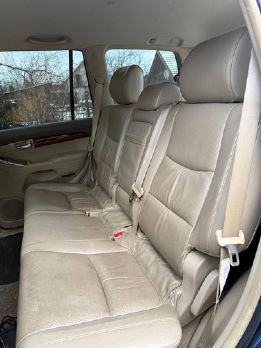 Zils Toyota Land Cruiser 2006 Tallina, ar dzinēja tilpumu 3.00 L un nobraukumu 440 tūkst. km par 6700 €, foto 10 vietnē AUTOMOTO.COM.LV