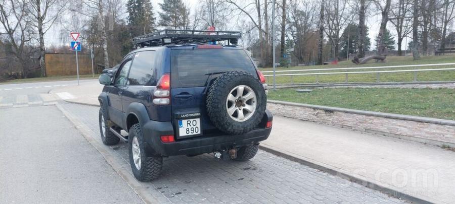 Blue Toyota Land Cruiser 2007 in Riga, with an engine capacity of 3.00 L and mileage of 270 thousand km for 10600 €, photo 12 on AUTOMOTO.COM.LV