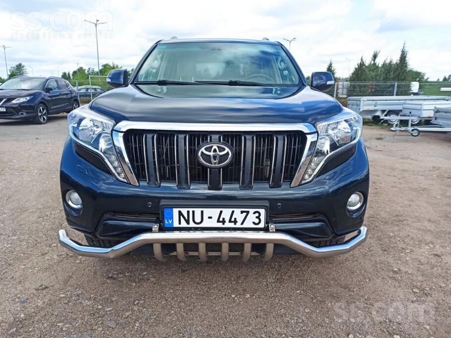 Zils Toyota Land Cruiser 2010 Daugavpils, ar dzinēja tilpumu 3.00 L un nobraukumu 0 tūkst. km par 17500 €, foto 4 vietnē AUTOMOTO.COM.LV
