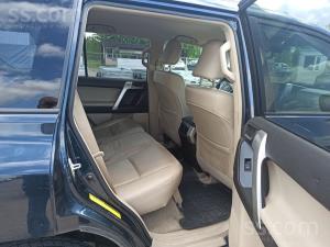 Zils Toyota Land Cruiser 2010 Daugavpils, ar dzinēja tilpumu 3.00 L un nobraukumu 0 tūkst. km par 17500 €, foto 19 vietnē AUTOMOTO.COM.LV