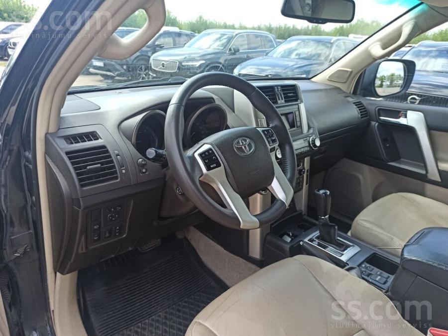 Zils Toyota Land Cruiser 2010 Daugavpils, ar dzinēja tilpumu 3.00 L un nobraukumu 0 tūkst. km par 17500 €, foto 23 vietnē AUTOMOTO.COM.LV