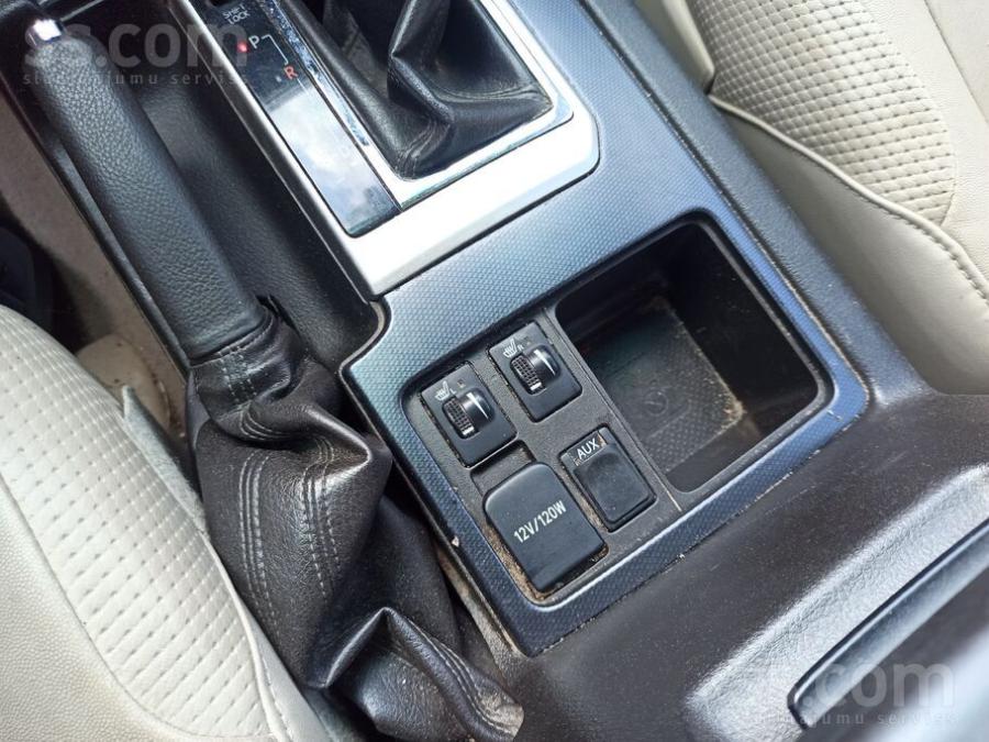 Zils Toyota Land Cruiser 2010 Daugavpils, ar dzinēja tilpumu 3.00 L un nobraukumu 0 tūkst. km par 17500 €, foto 24 vietnē AUTOMOTO.COM.LV