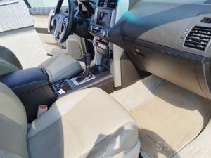 Zils Toyota Land Cruiser 2010 Rīga, ar dzinēja tilpumu 3.00 L un nobraukumu 230 tūkst. km par 18100 €, foto 21 vietnē AUTOMOTO.COM.LV