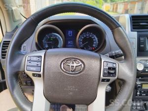 Zils Toyota Land Cruiser 2010 Rīga, ar dzinēja tilpumu 3.00 L un nobraukumu 230 tūkst. km par 18100 €, foto 35 vietnē AUTOMOTO.COM.LV
