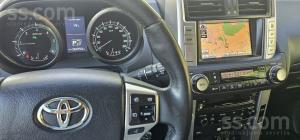 Zils Toyota Land Cruiser 2011 Rīga, ar dzinēja tilpumu 3.00 L un nobraukumu 260 tūkst. km par 19900 €, foto 9 vietnē AUTOMOTO.COM.LV