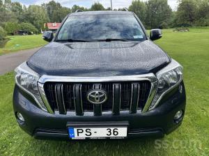 Zils Toyota Land Cruiser 2014 Rēzekne, ar dzinēja tilpumu 3.00 L un nobraukumu 132 tūkst. km par 30200 €, foto  vietnē AUTOMOTO.COM.LV