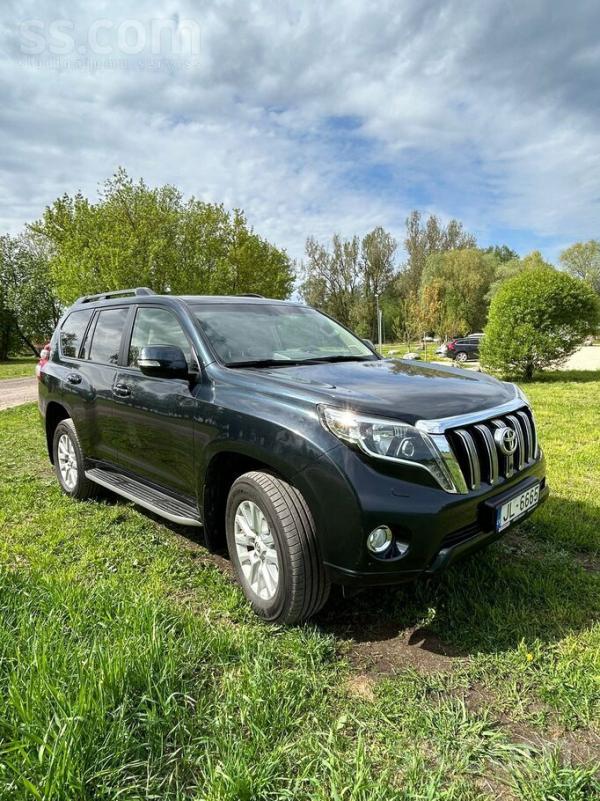 Zils Toyota Land Cruiser 2014 Rīga, ar dzinēja tilpumu 3.00 L un nobraukumu 138 tūkst. km par 25700 €, foto 6 vietnē AUTOMOTO.COM.LV