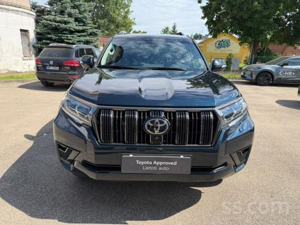 Zils Toyota Land Cruiser 2021 Jēkabpils, ar dzinēja tilpumu 2.80 L un nobraukumu 89 tūkst. km par 49000 €, foto 2 vietnē AUTOMOTO.COM.LV