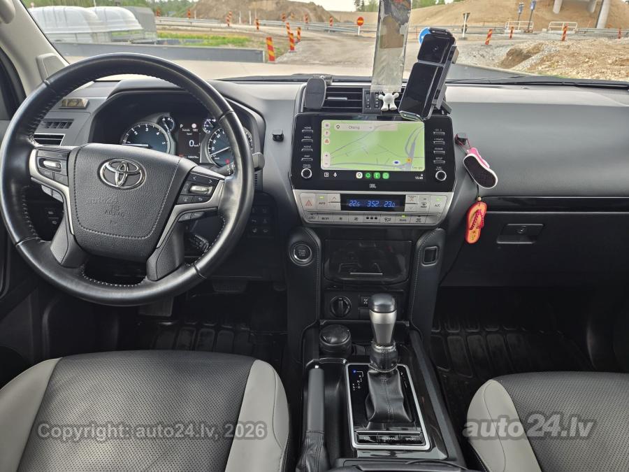 Blue Toyota Land Cruiser 2023 in Tallinn, with an engine capacity of 2.80 L and mileage of 101 thousand km for 62500 €, photo 7 on AUTOMOTO.COM.LV