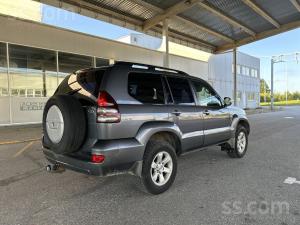 Zils Toyota Land Cruiser 2004 Valka, ar dzinēja tilpumu 3.00 L un nobraukumu 0 tūkst. km par 6500 €, foto 5 vietnē AUTOMOTO.COM.LV
